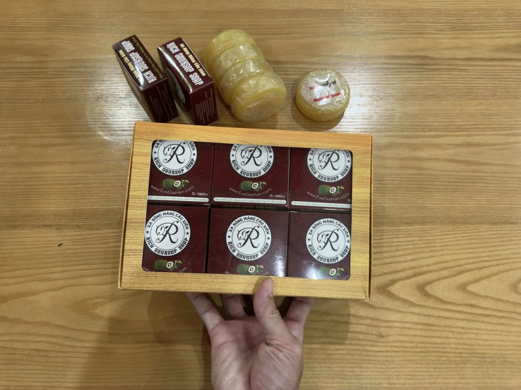 XÀ BÔNG MÃNG CẦU XIÊM – SOURSOP SOAP – XÀ PHÒNG & SON MÔI THIÊN NHIÊN